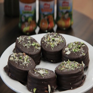 Crunchy Fudge Jam Stack: How To Make Crunchy Fudge Jam Stack | Food Food