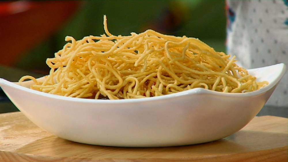 American Chopsuey: How To Make American Chopsuey | Food Food